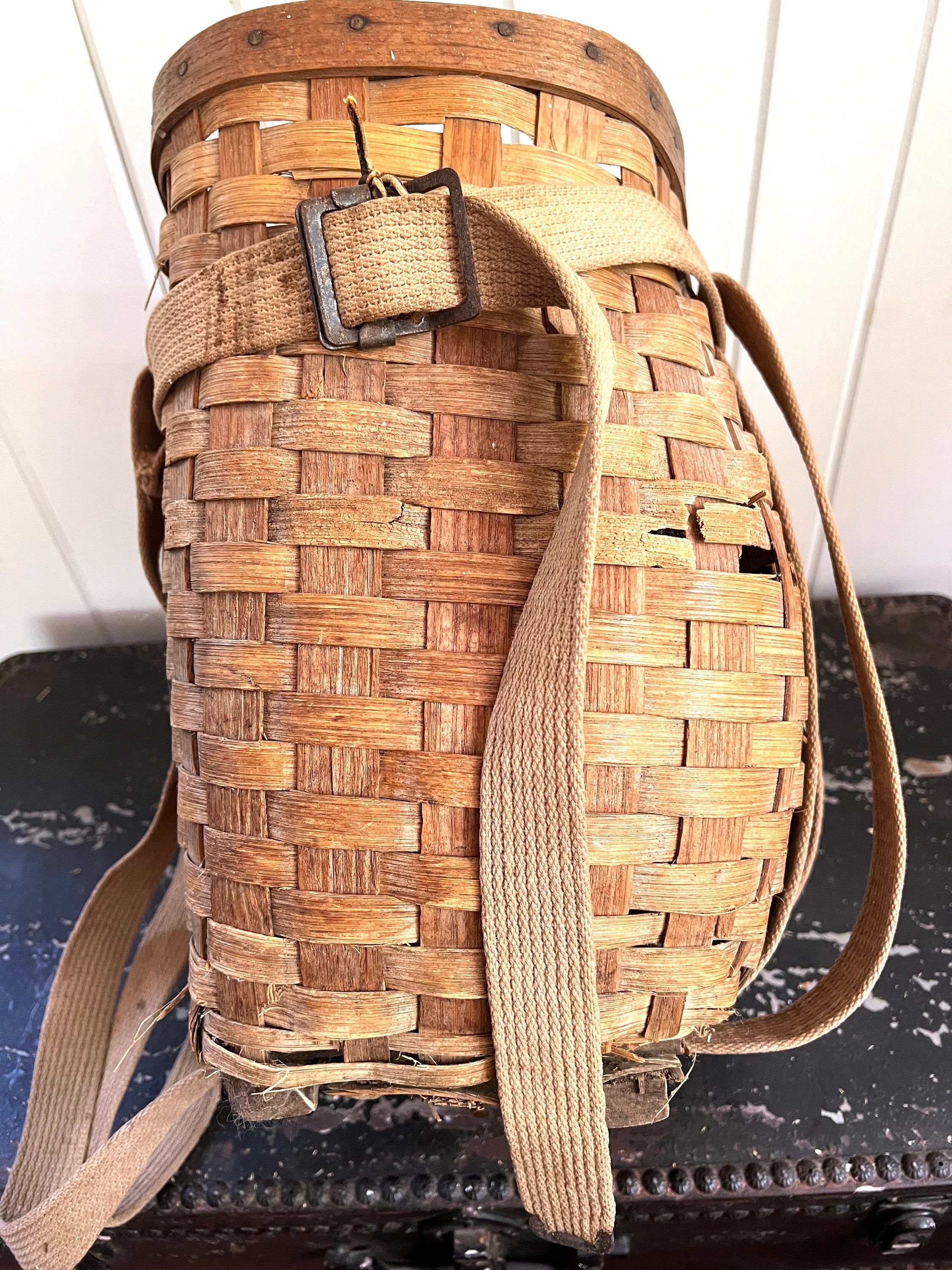 VINTAGE | Trapper’s Andirondak Basket Backpack | Primitive Decor ...