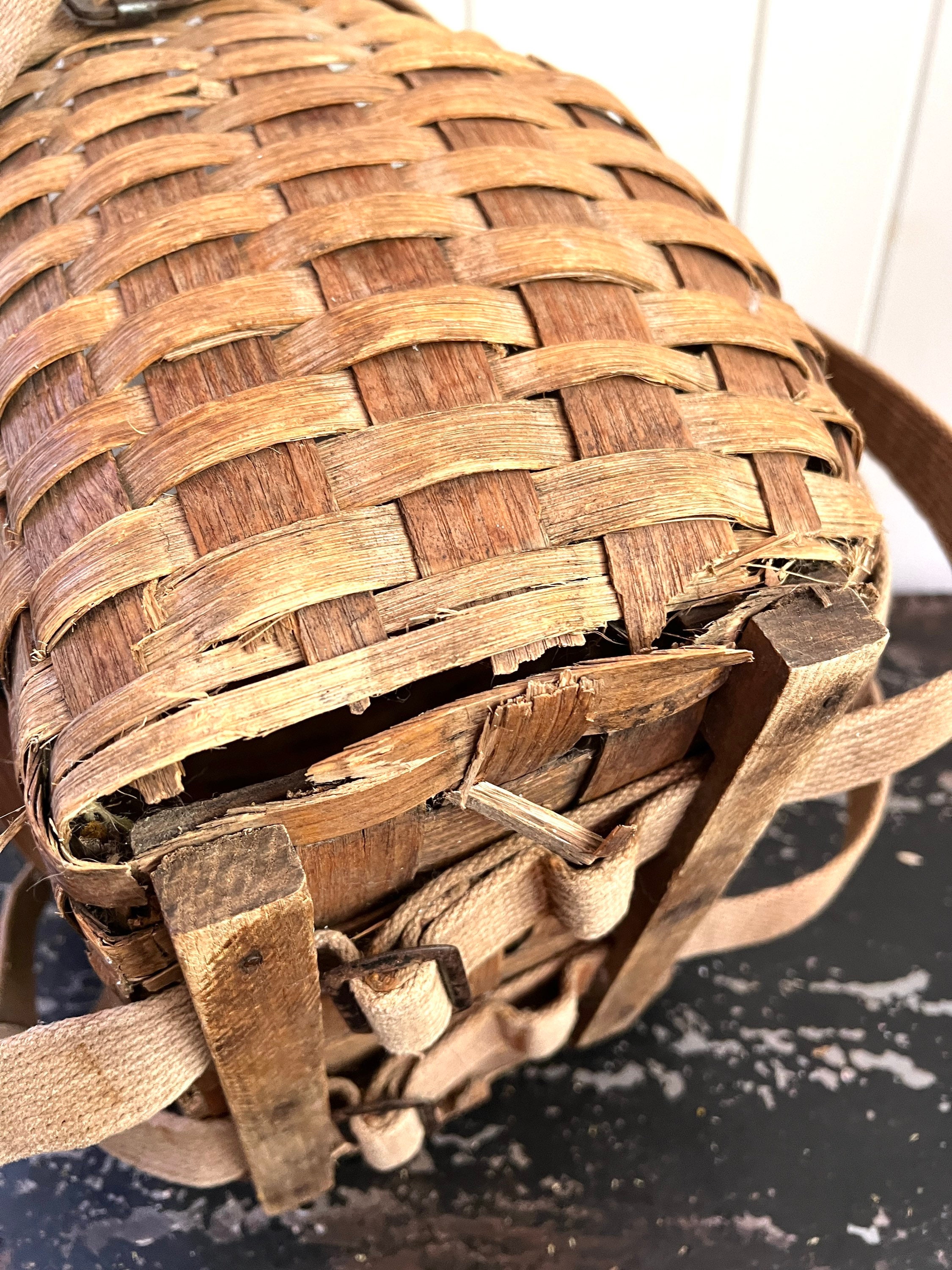 VINTAGE | Trapper’s Andirondak Basket Backpack | Primitive Decor ...