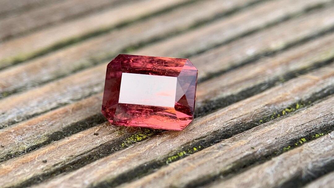 3,76 carati. tormalina naturale viola rosa | tormalina naturale viola ...