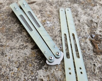 9-hole White G10 Replicant Scales - Etsy