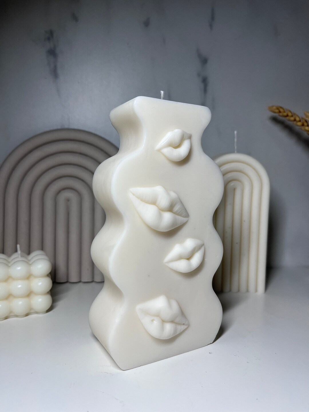 LIP Candle Canola Wax Aesthetic Home Decoration Gift Decoration Candle ...