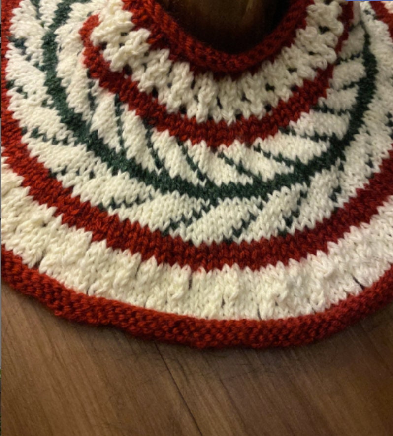 Christmas Tree Skirt Knitting Pattern PDF Instant Download - Etsy