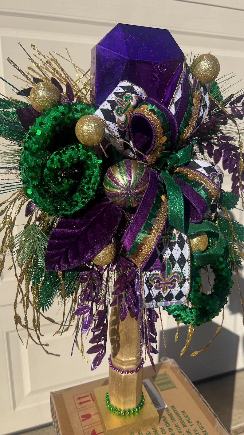 Deluxe Mardi Gras Arrangement, Gem Jester Mask, Elegant Decor - Etsy