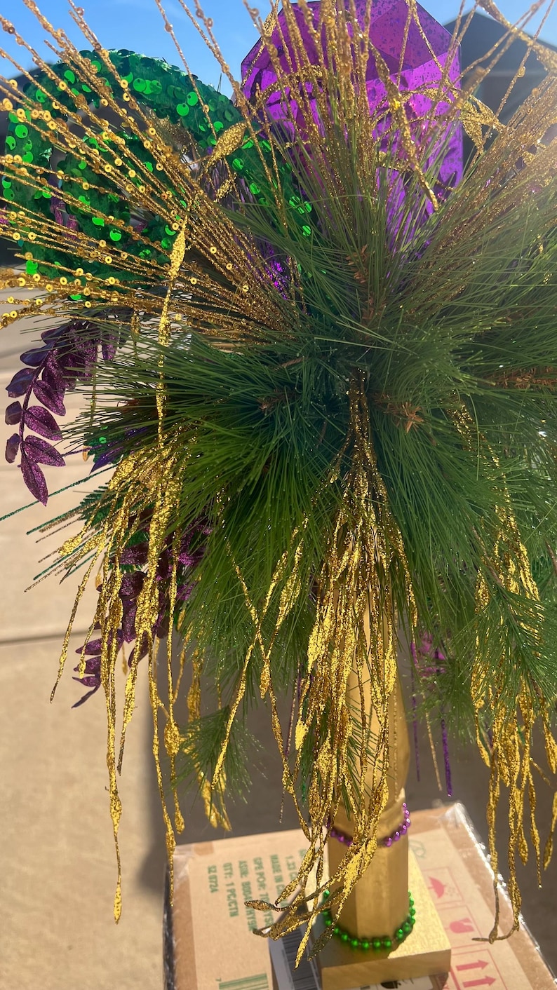 Deluxe Mardi Gras Arrangement, Gem Jester Mask, Elegant Decor - Etsy