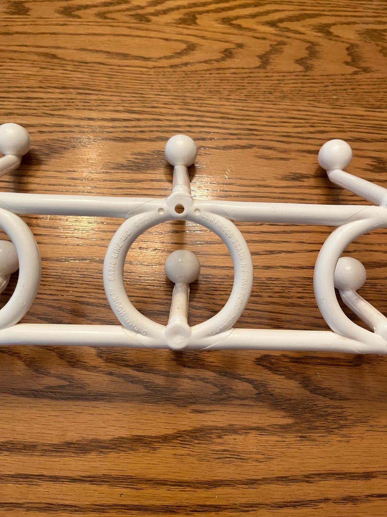 Yaffa Doremi Hook USA 18" Hat Coat Rack White Plastic Vintage 1989 ...