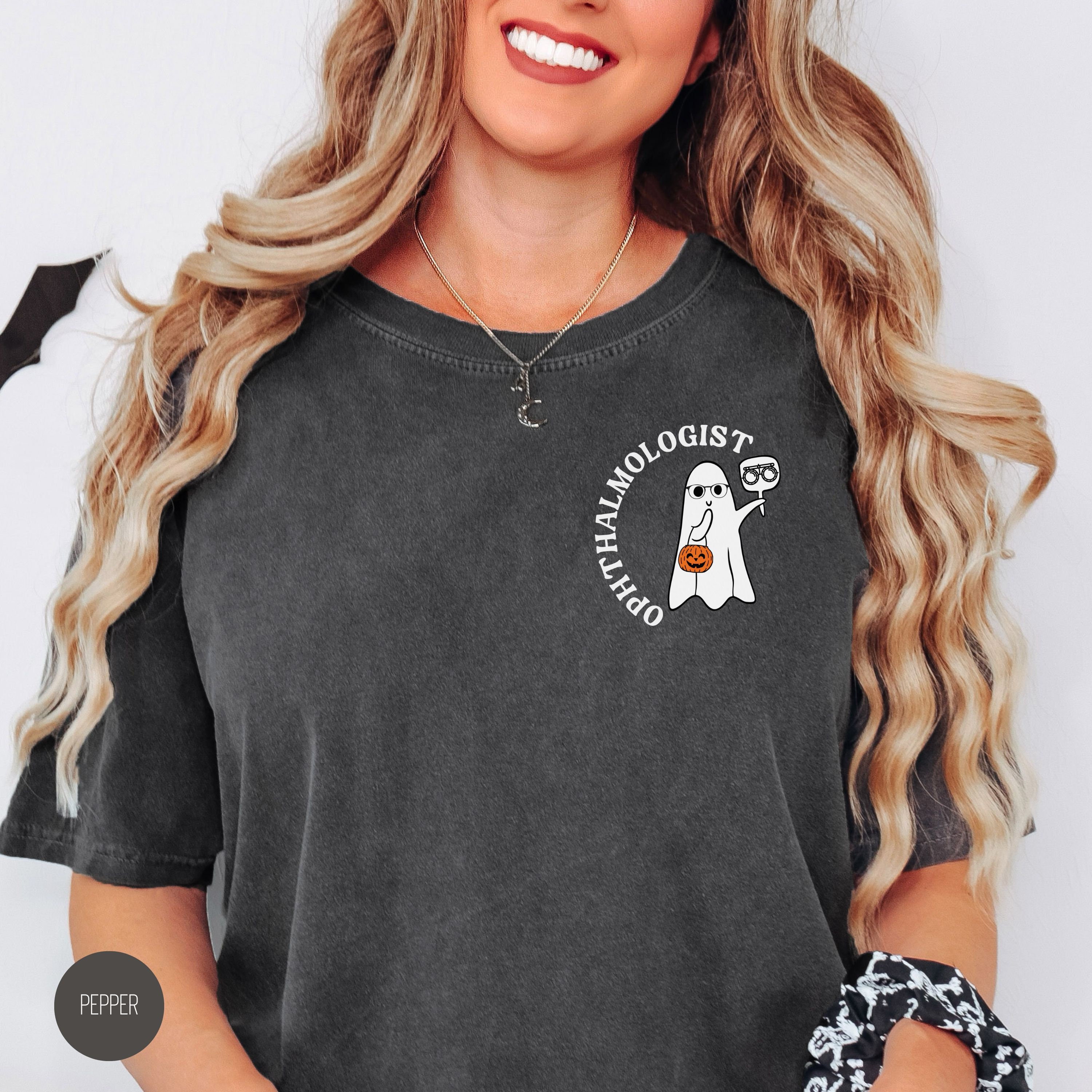 Ophthalmologist Halloween Shirt, Spooky Ophthalmologist Ghost T-shirt ...
