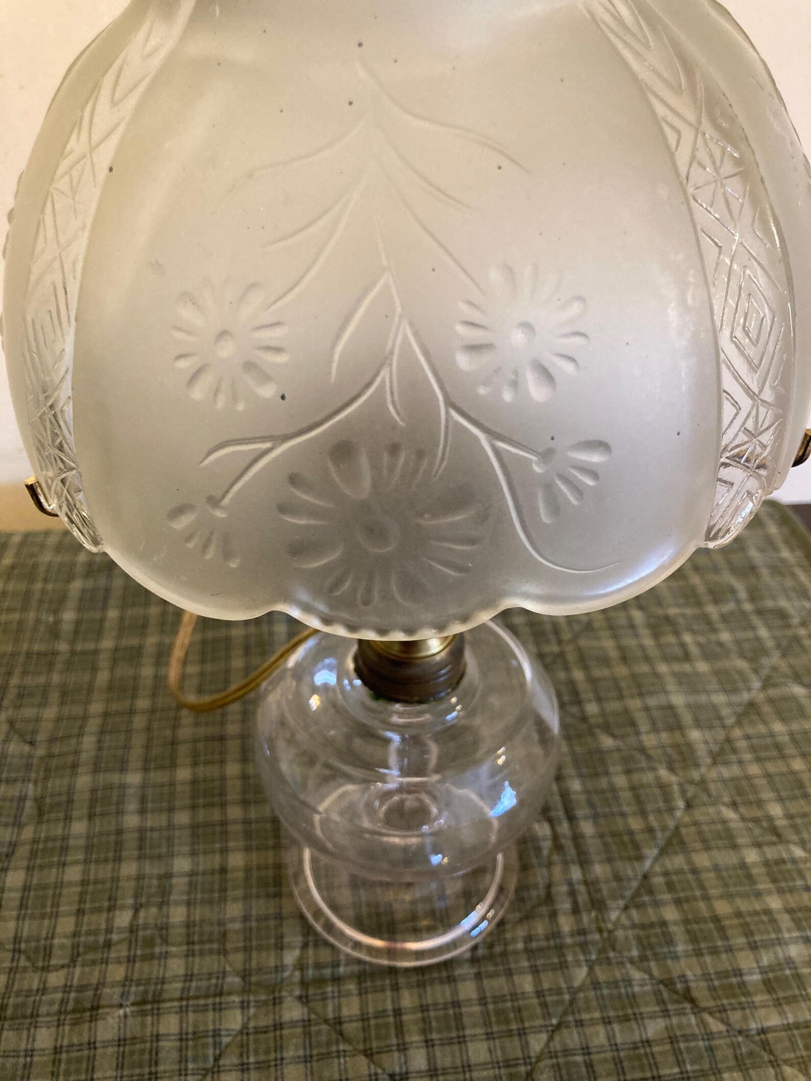 New Conversion of Vintage Oil Lamp to Sweet, Delicate Table Lamp With ...