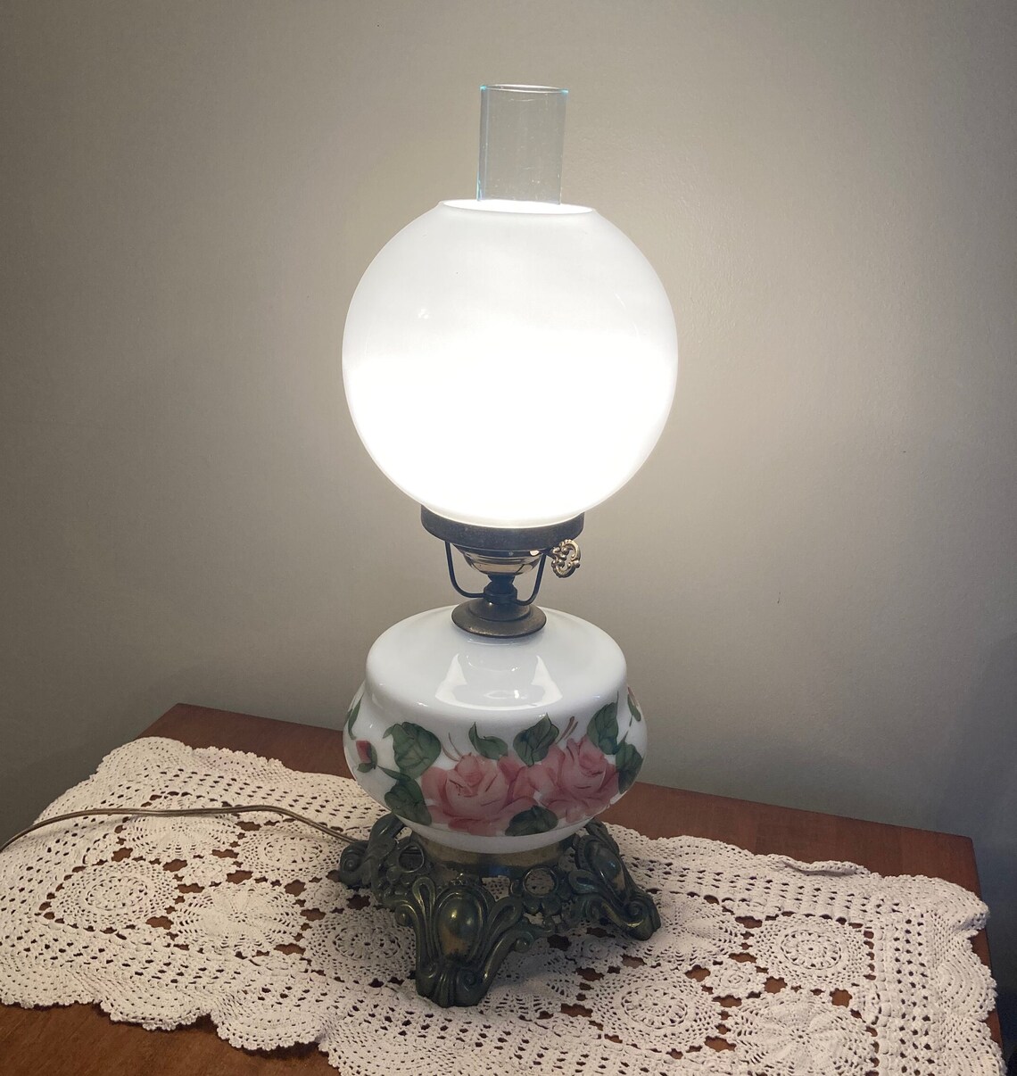 Classic Hand-painted Rose Beauty; Vintage Electric Hurricane Lamp, 22 ...