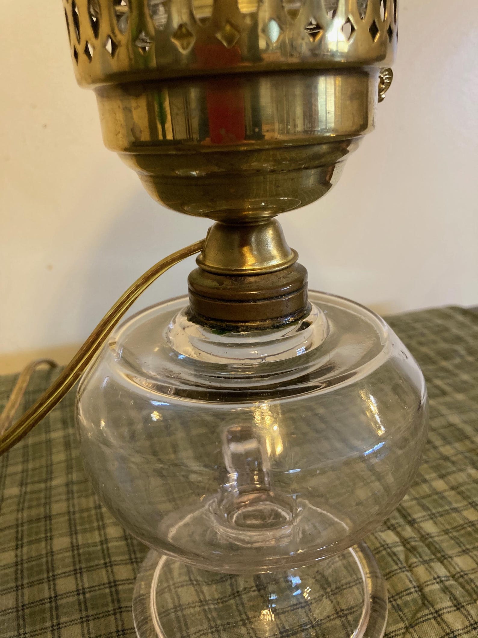 New Conversion of Vintage Oil Lamp to Sweet, Delicate Table Lamp With ...
