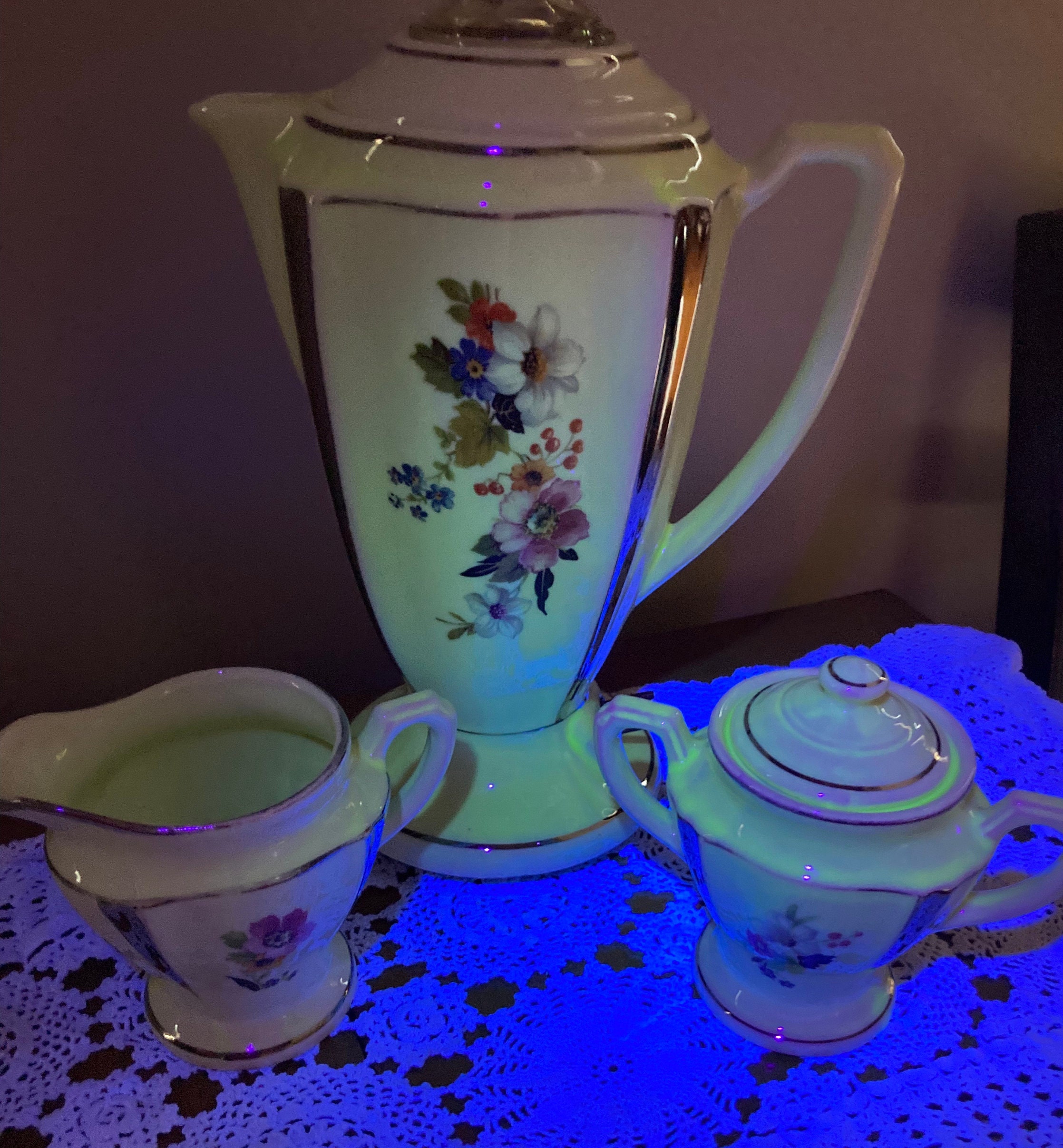 Antique Porcelier white Flower Platinum Percolator - Etsy