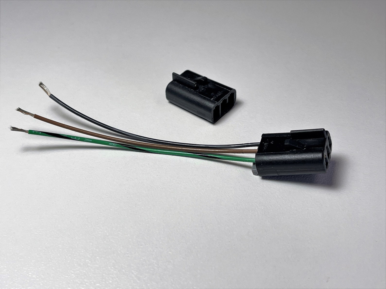 2 Replacement Plug Connectors for Dodge Ram Puddle or Courtesy Lamp ...