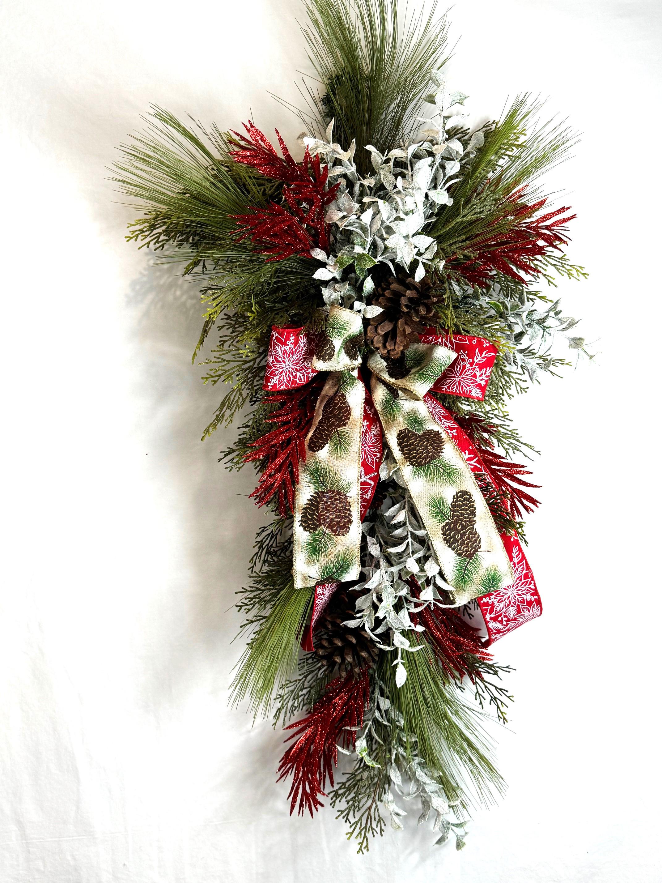 Pinecone Christmas Swag: Rustic Holiday Door Decor - Etsy