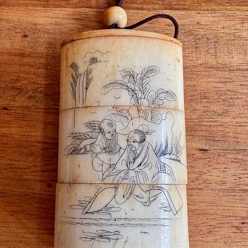 Japanese Inro - Etsy