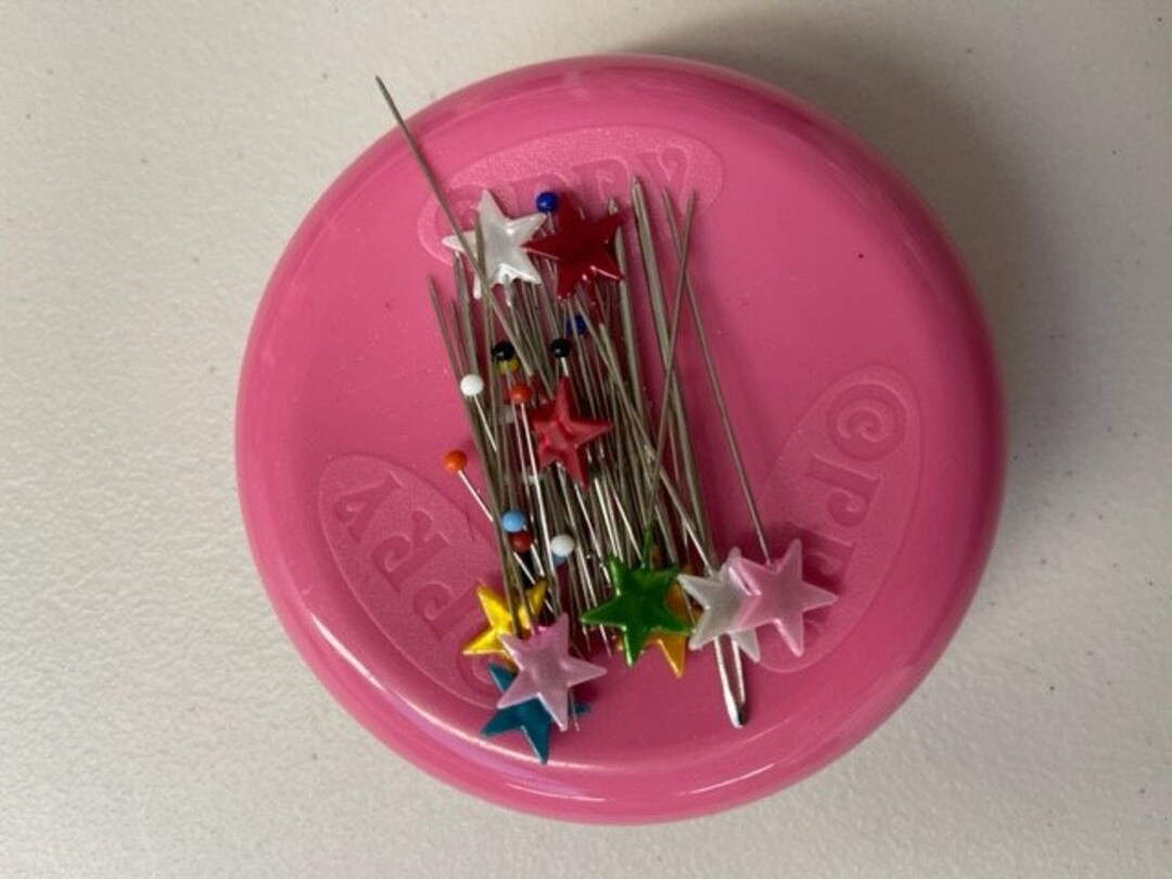 Magnetic Table Top Pincushion - Etsy