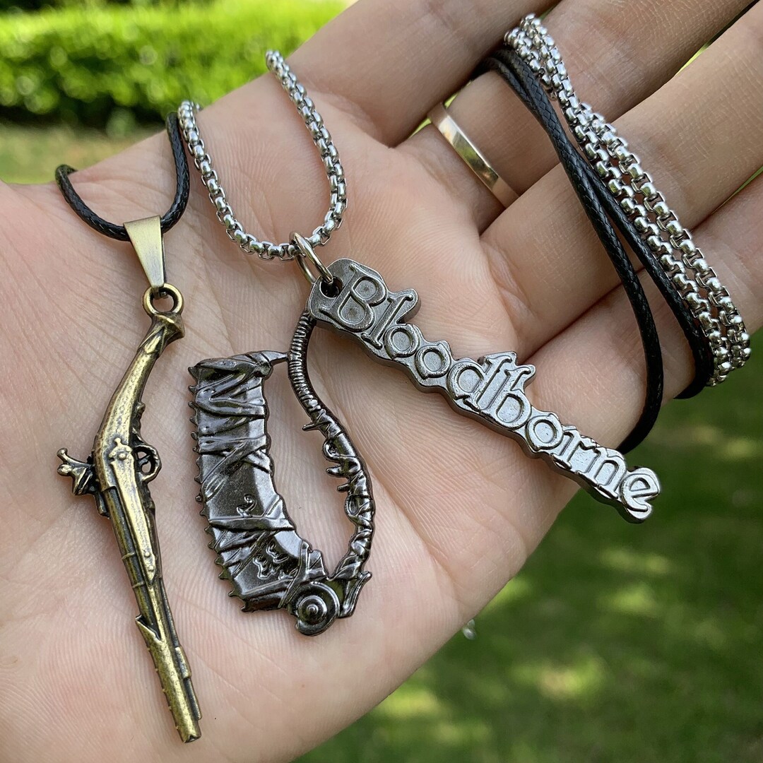 Bloodborne Necklace Saw Cleaver Pendant Evelyn Choker Charm With 2 ...