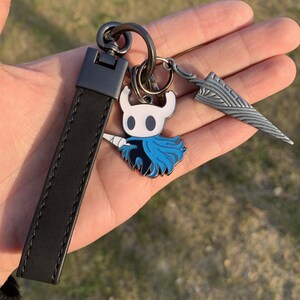 Hollow Knight Keychain Hollow Knight Figure Charm Key Holder Game ...