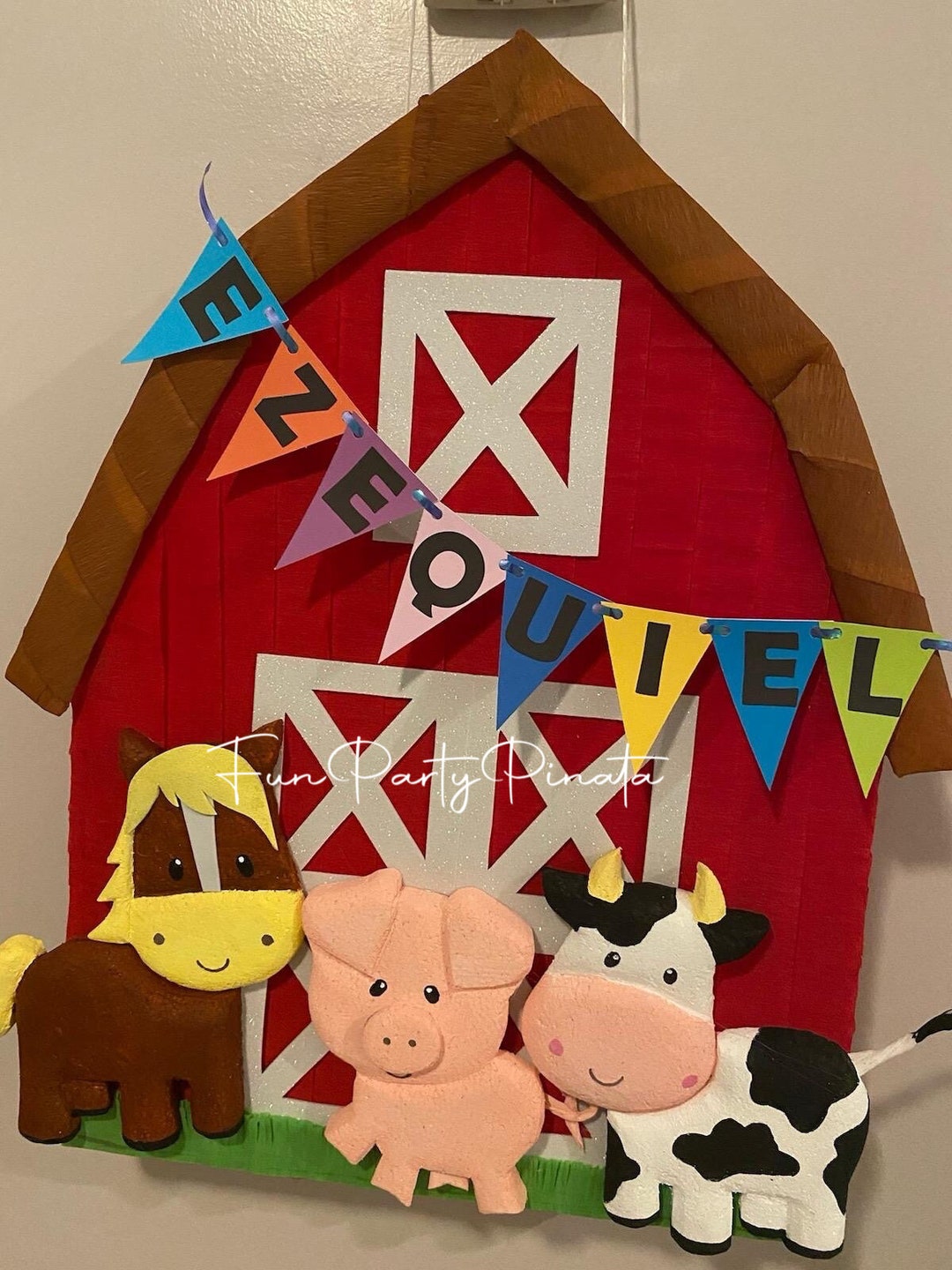 Beautiful Farm Animals Piñata for the Birthday Party, the Measurement ...