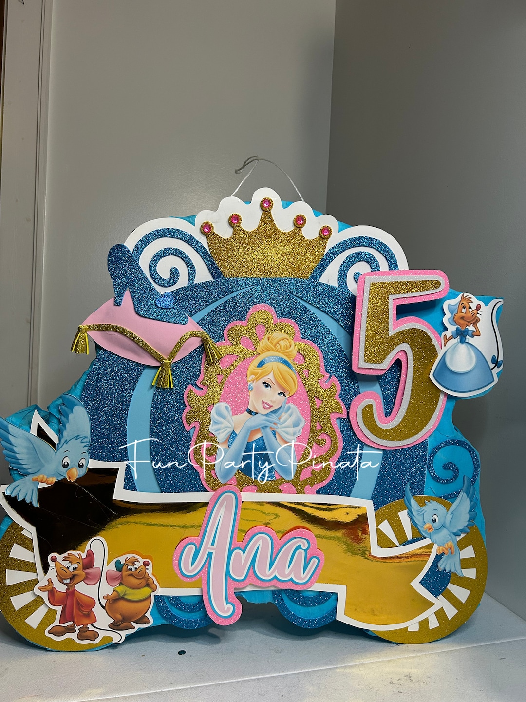 Beautiful Princess Cinderella Carriage Piñata for the Birthday Party ...