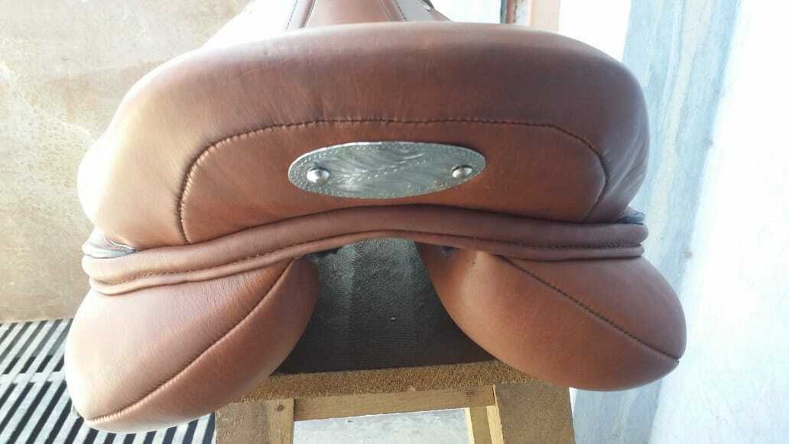 Handmade English Leather Horse Saddle With Headstall and Breastcollar ...