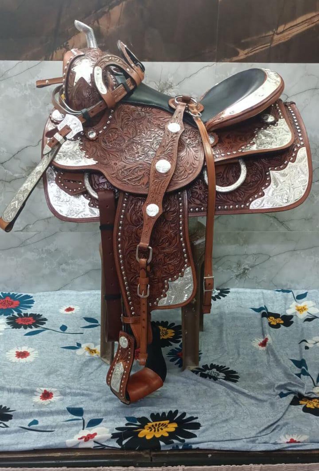 Western Show Saddle Horse Saddle Colour Brown 16" in Pleasure Trail All ...