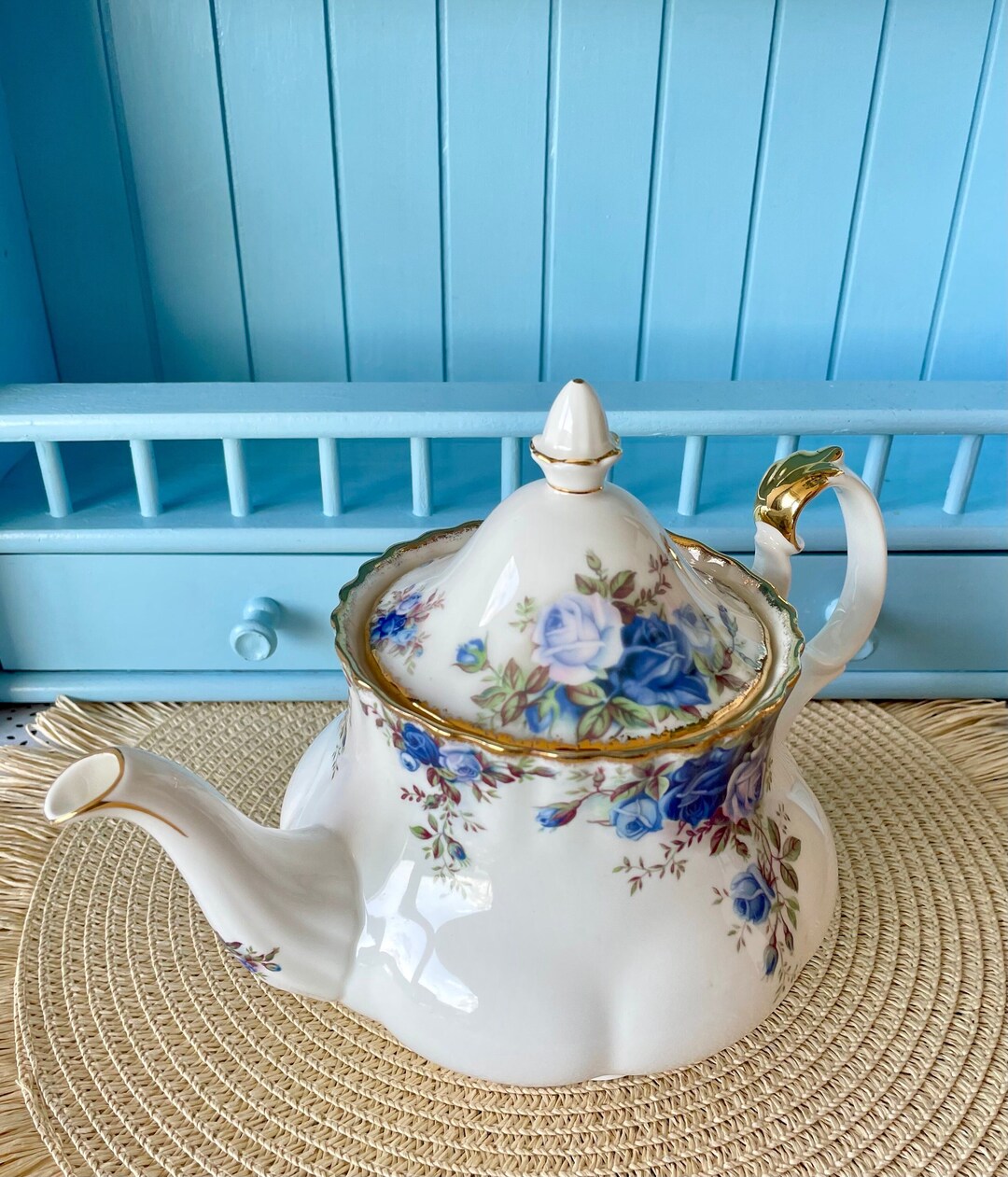 Very Rare Hard to Find medium Royal Albert moonlight Rose Tea Pot ...