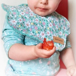 Scallop Baby Bib Sewing Pattern | Beginner Friendly (PDF Pattern) - Etsy