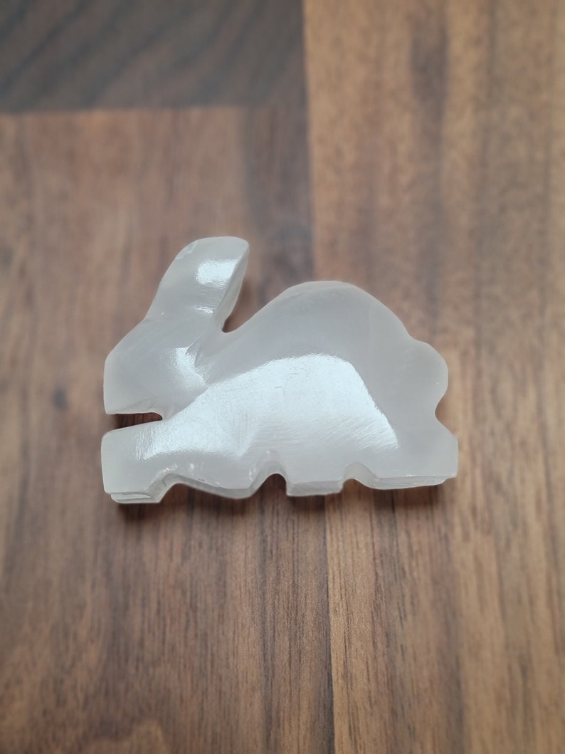 Pink Mangano Calcite Rabbit | Size | Neon Pink UV Reaction | Bunny ...