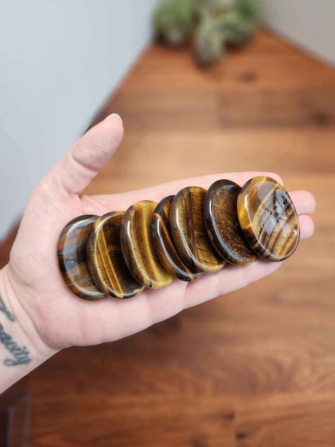 Tiger Eye Worry Stone 1.77 Flashy Yellow Tigers Eye Chatoyant Fibrous ...