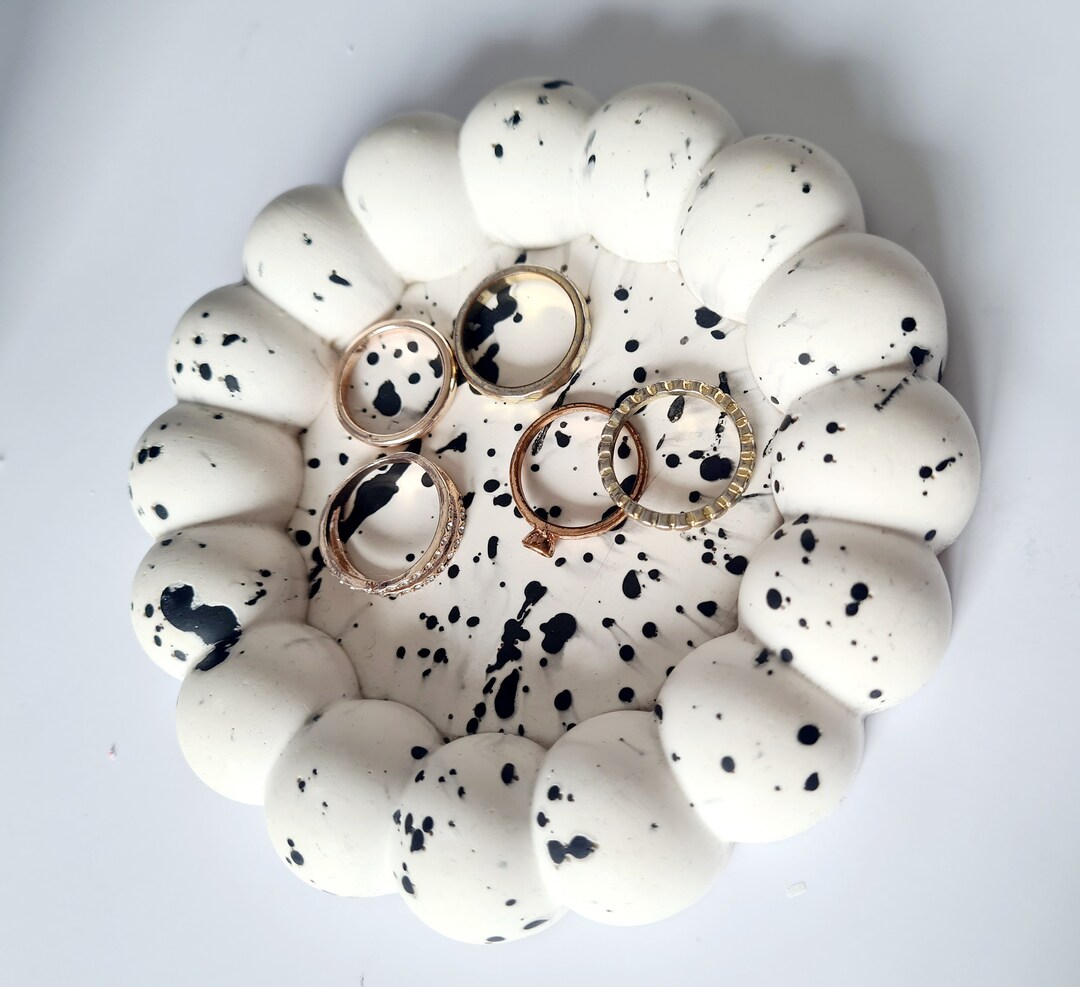 Small Bubble Tray , Splatter Tray With Unique Effects, Concrete Tray ...