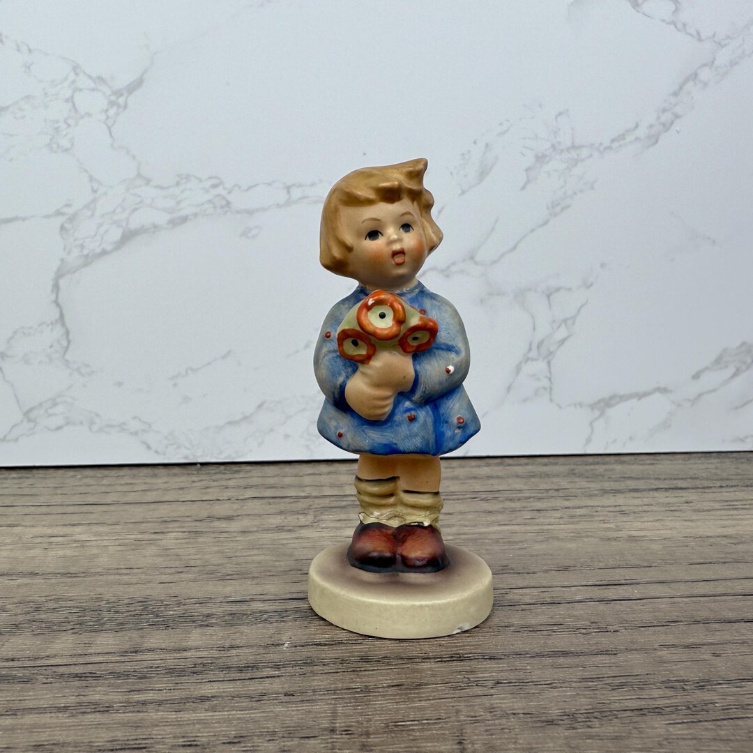 Hummel Goebel Girl With Flowers 1967 239A Goebel Made in West Germany ...