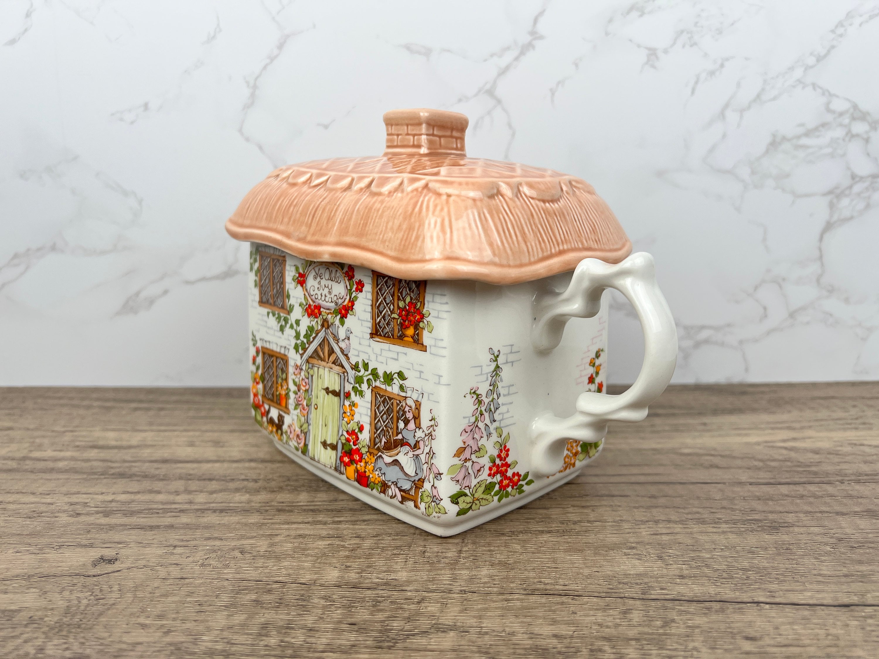 SADLER COTTAGE TEAPOT ye Olde Tea Pot Inn Kitchenware, ye Olde Ivy ...