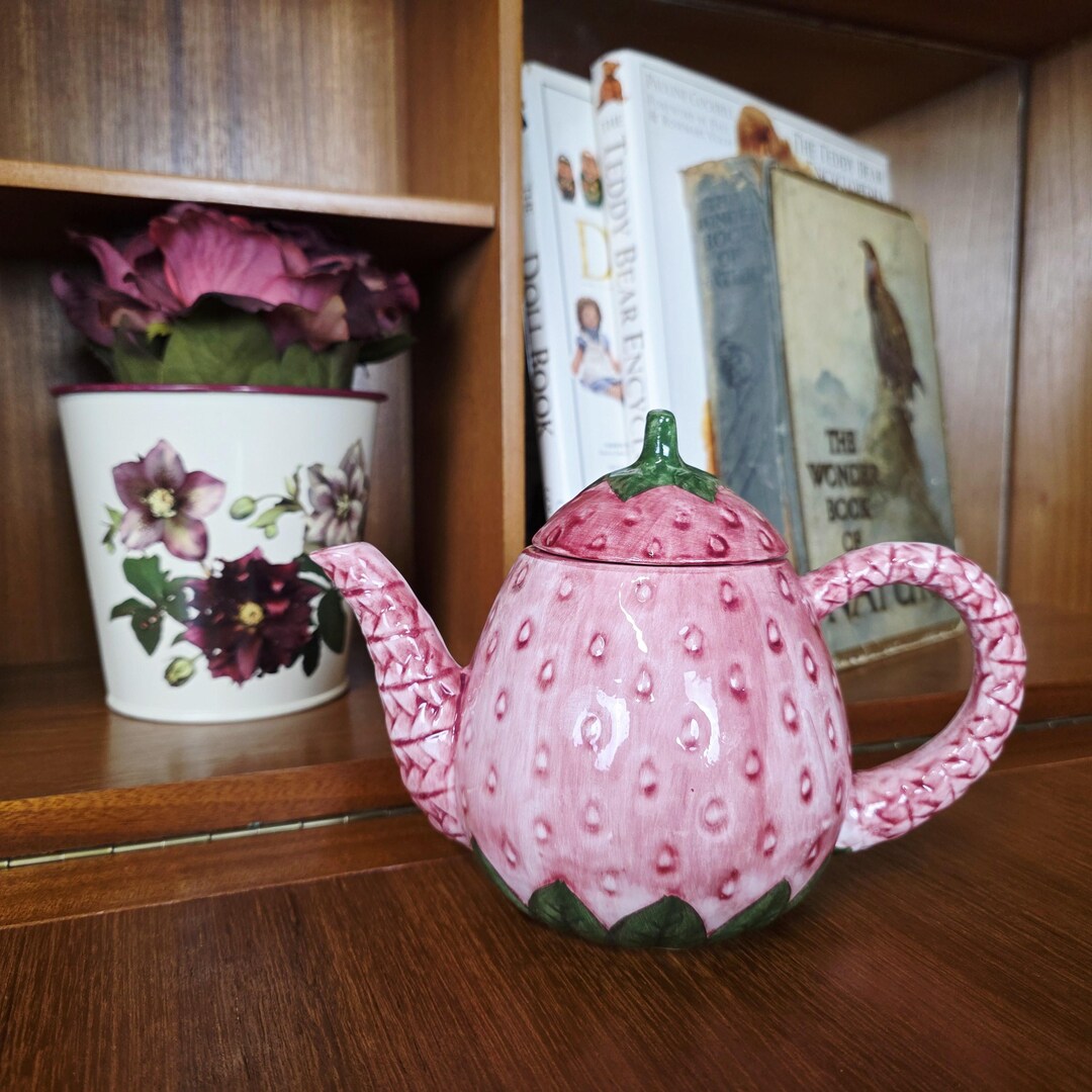 Strawberry Shaped Ceramic Teapot With Lid, Les Ceramiques Strawberry ...