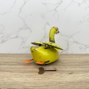 China MS-098 GOSLING GOOSE Tin Wind-up Toy Animal Figure, Vintage Tin ...