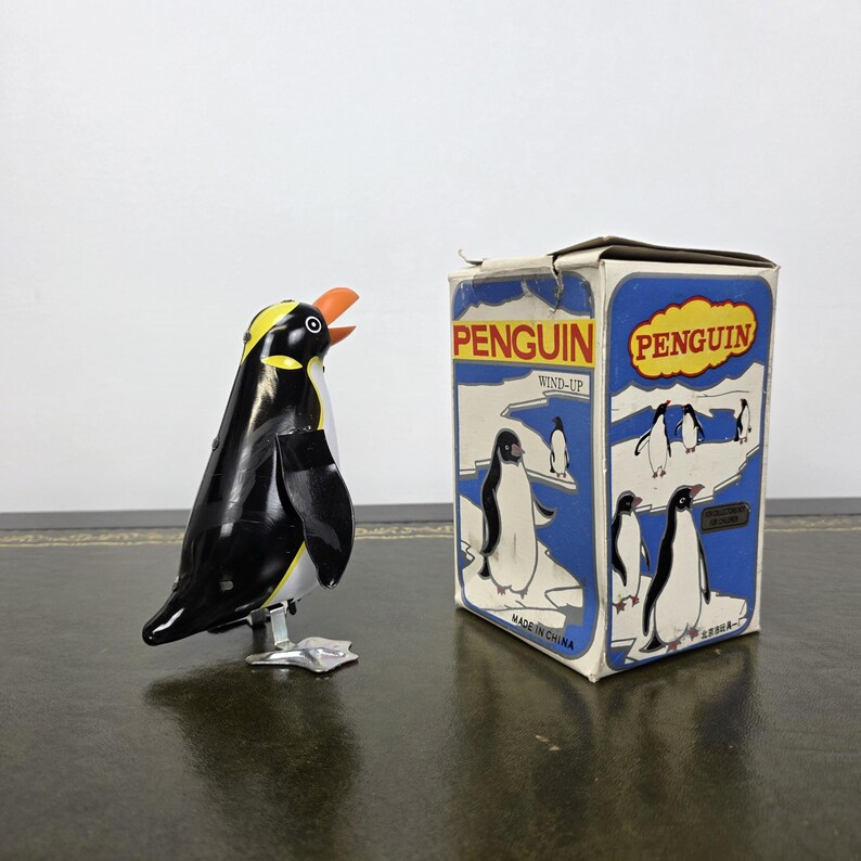 Vintage Wind up Penguin Tin Toy | Boxed Collectable Display Piece ...
