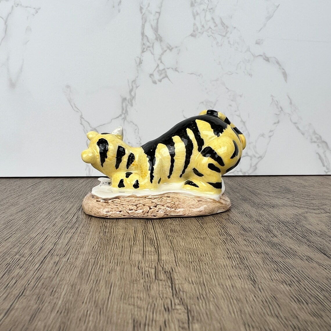 Vintage Porcelain Royal Doulton Tigger Signs the Rissolution Walt ...