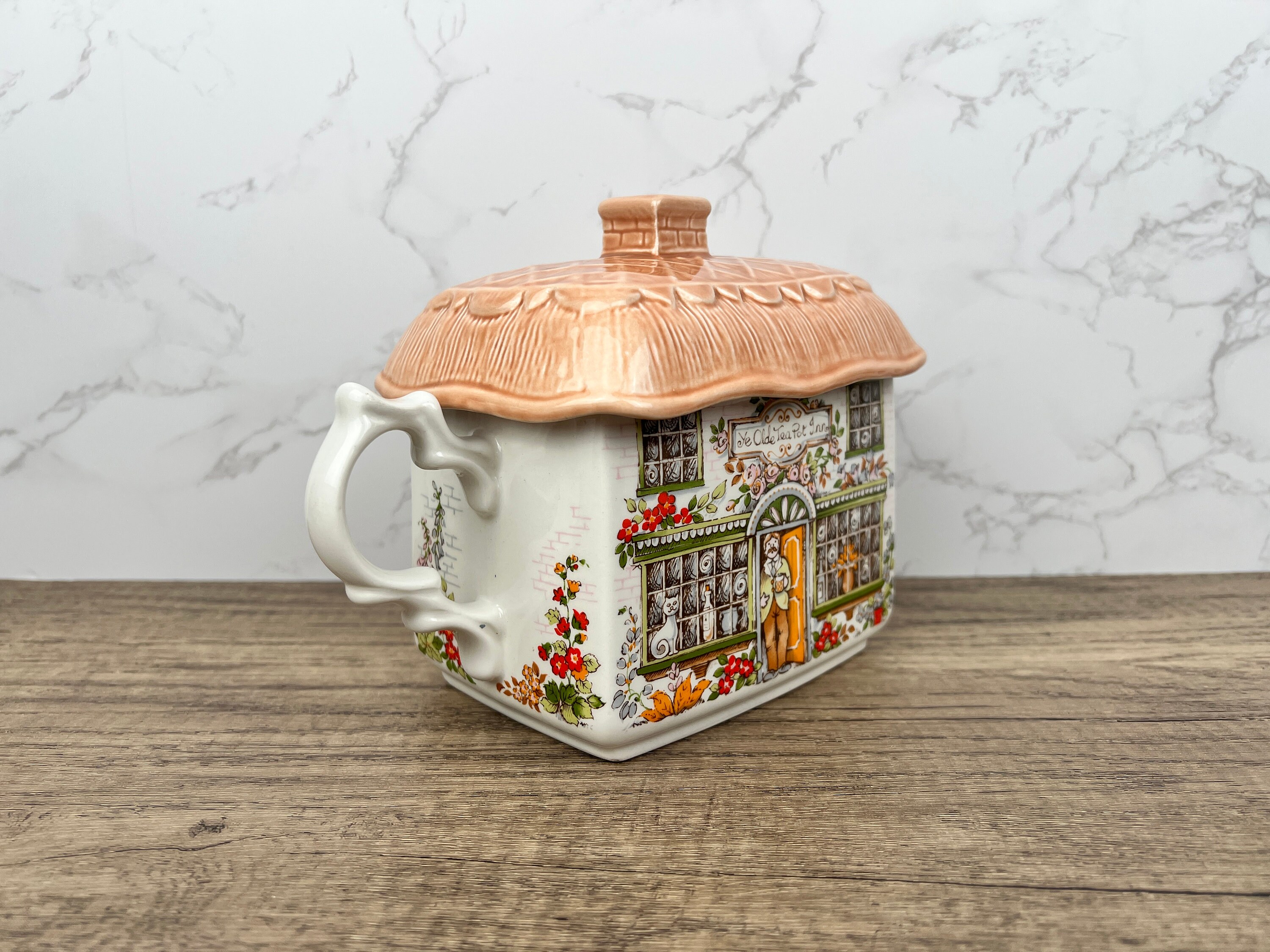 SADLER COTTAGE TEAPOT ye Olde Tea Pot Inn Kitchenware, ye Olde Ivy ...
