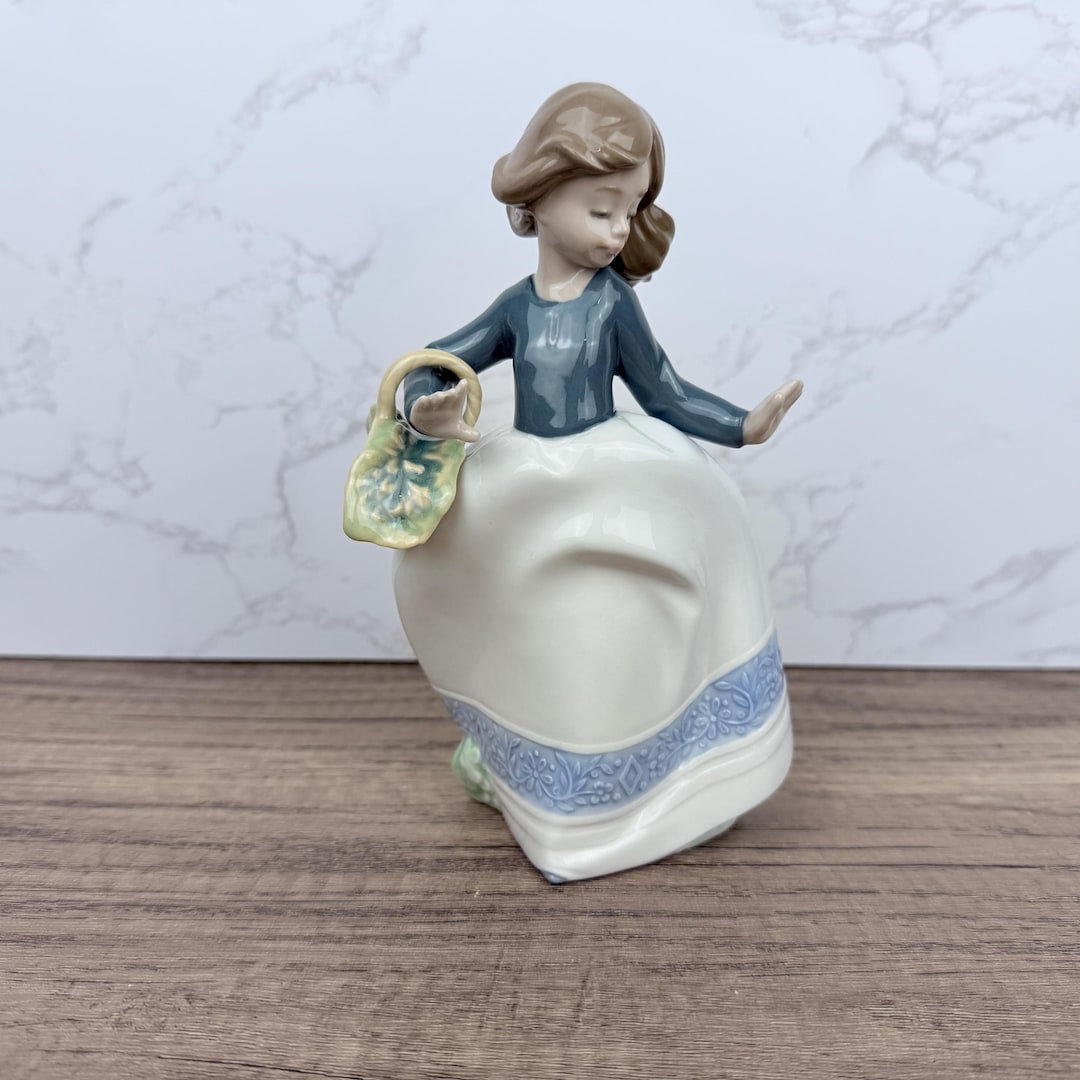Vintage Nao by Lladro Porcelain Figurines "girl With Flower Basket ...