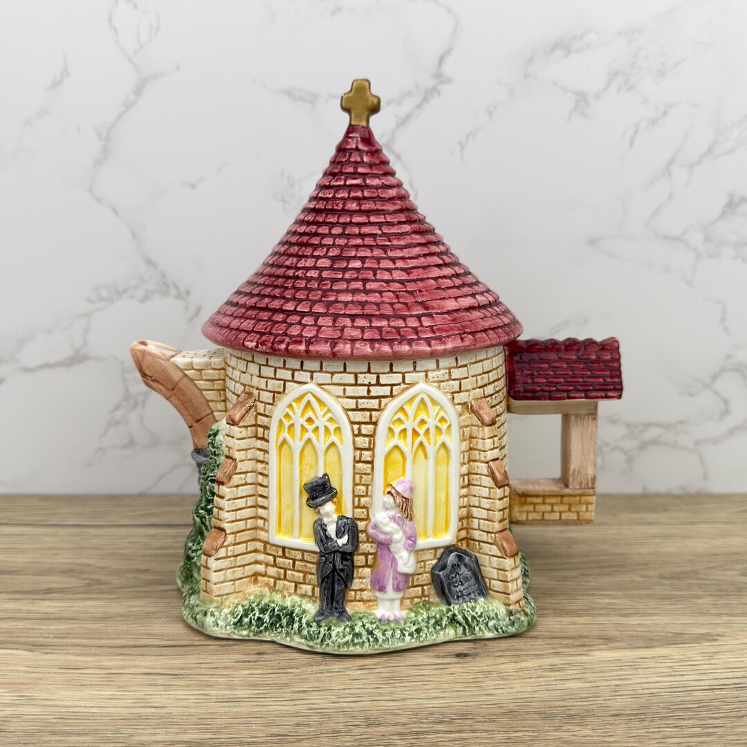 Leonardo Collection Church Teapot, Novelty Ceramic Teapot, 1980s ...
