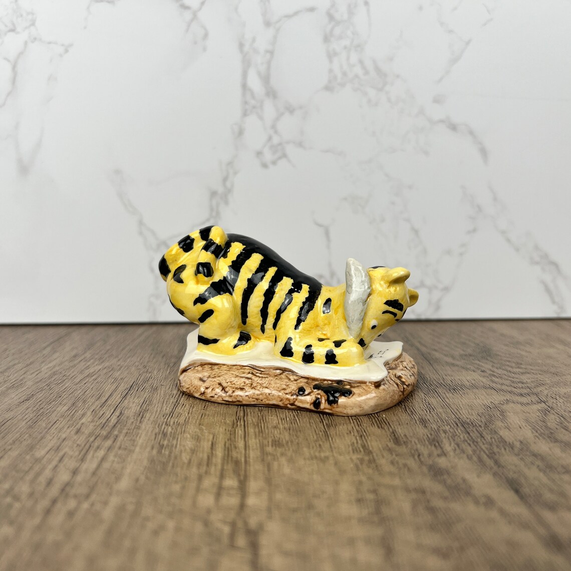 Vintage Porcelain Royal Doulton Tigger Signs the Rissolution Walt ...