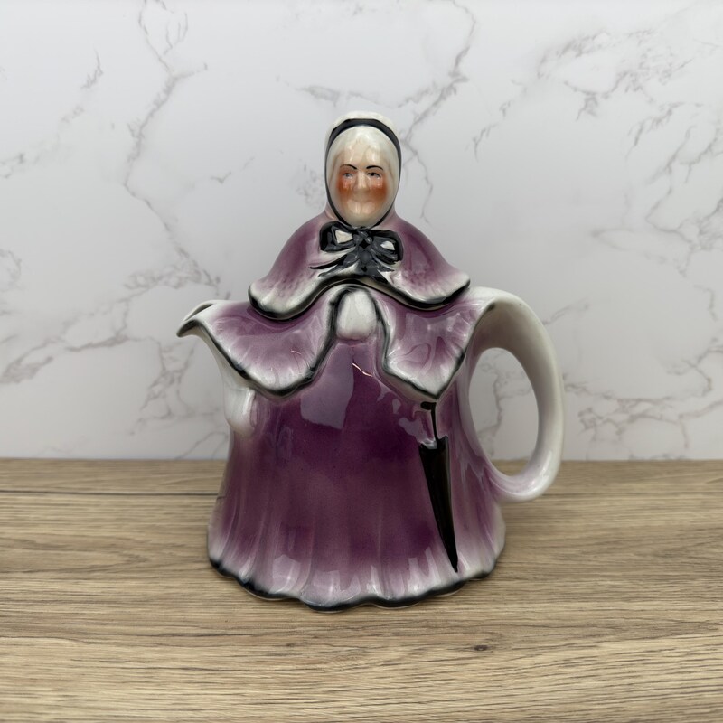 Old Lady Teapot - Etsy