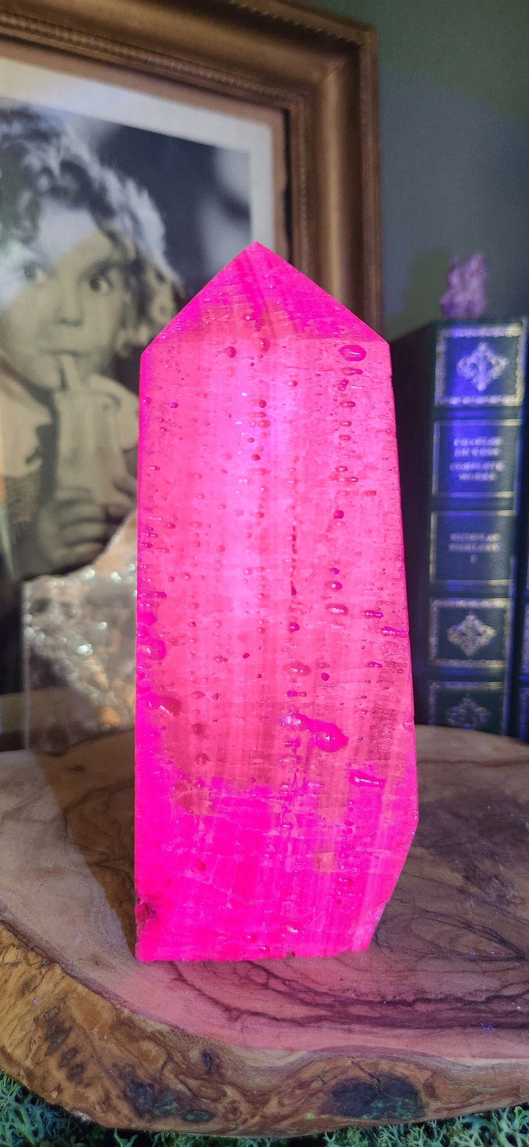 Natural UV Reactive Honeycomb Ruby Tower / Crystal Tower - Etsy
