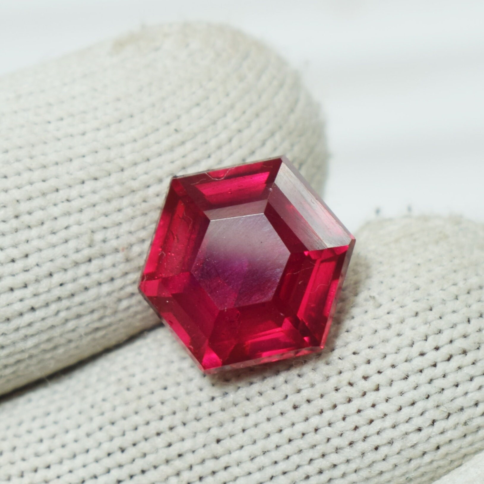 Lab Created 9.70 Ct Red Ruby, Hexagon Shape, Eye Clean ,for Ring Size ...
