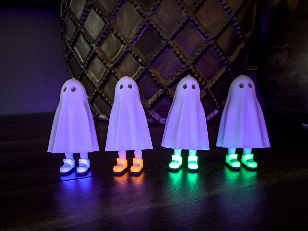 Fluorescent Ghost Keychain With Hidden Feet / Multiple Colors / 3D ...