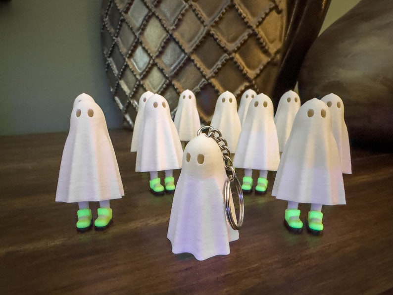Fluorescent Ghost Keychain With Hidden Feet / Multiple Colors / 3D ...