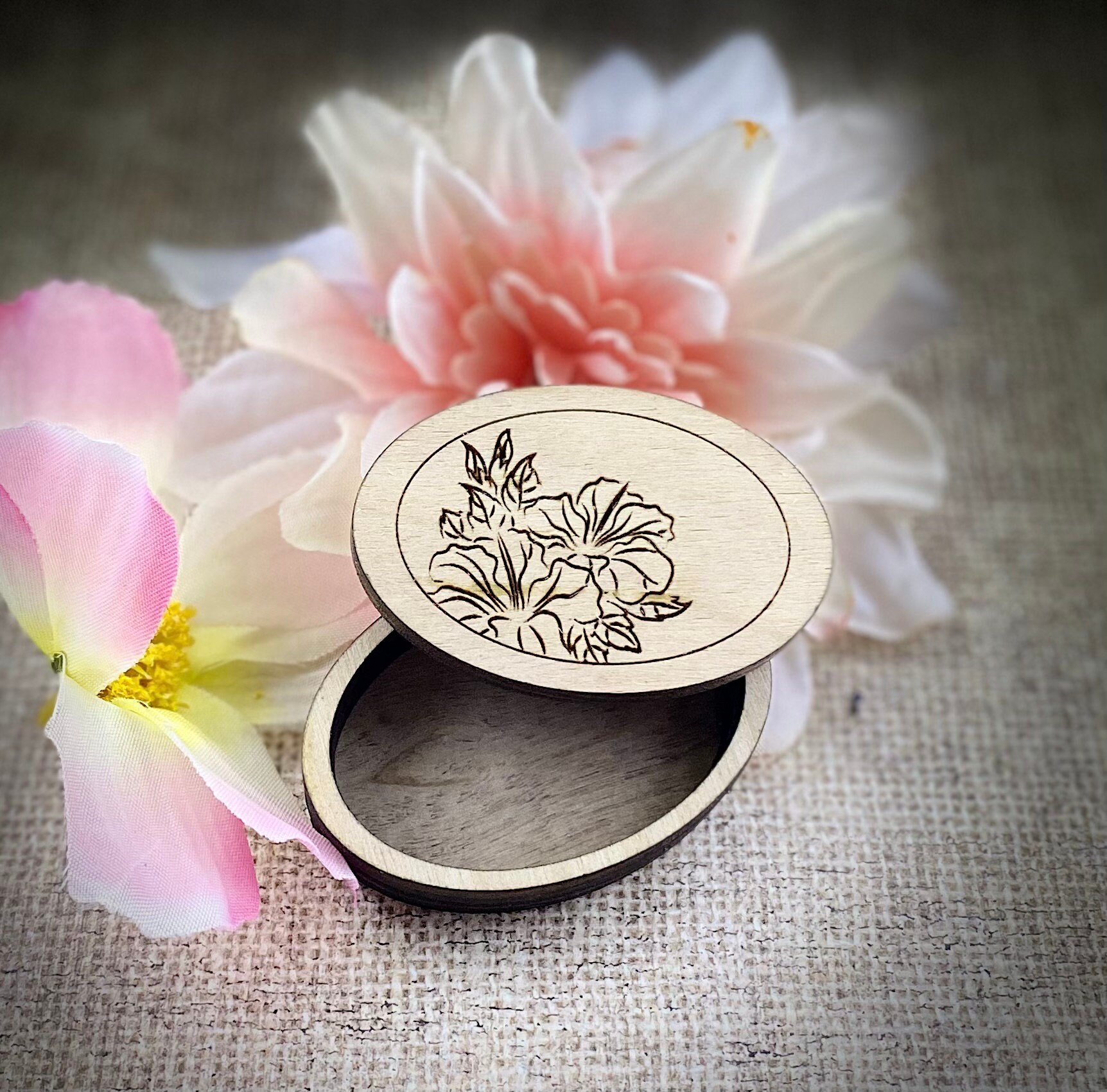 Tiny Floral Engraved Gift Boxes SVG Glowforge Laser SVG File - Etsy