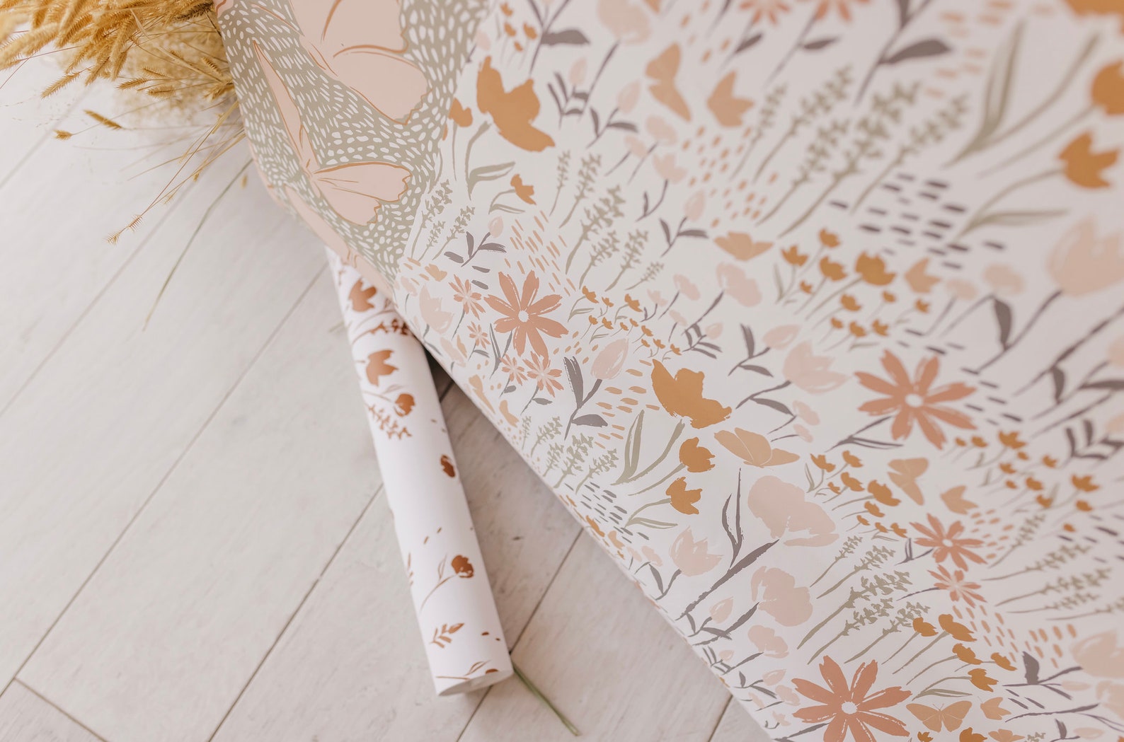 Eloise & Blakely Floral Boho Wallpaper, Peel and Stick, Removable ...