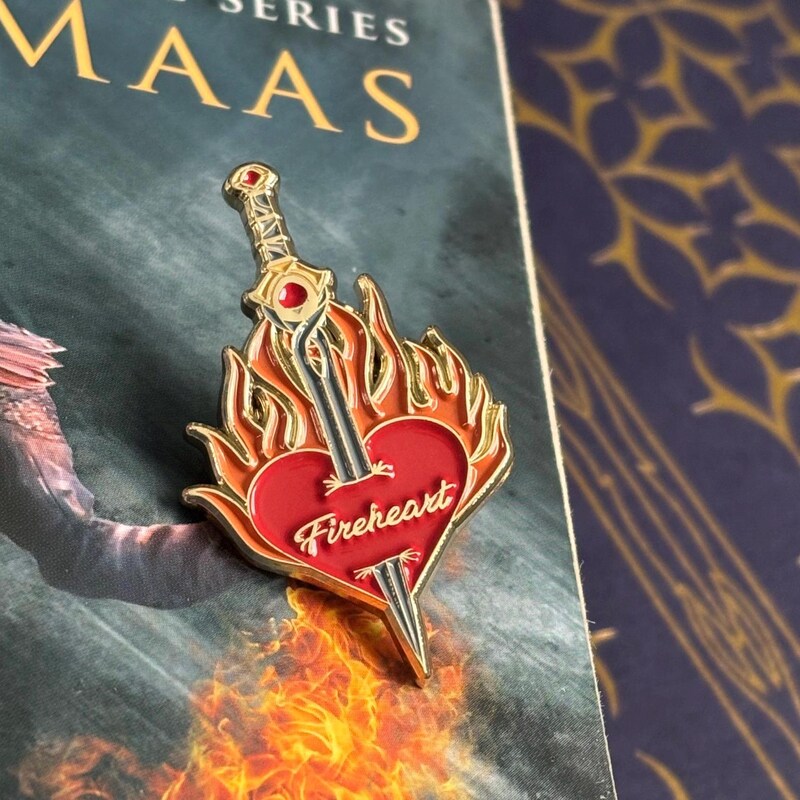 Throne of Glass Enamel Pin - Etsy