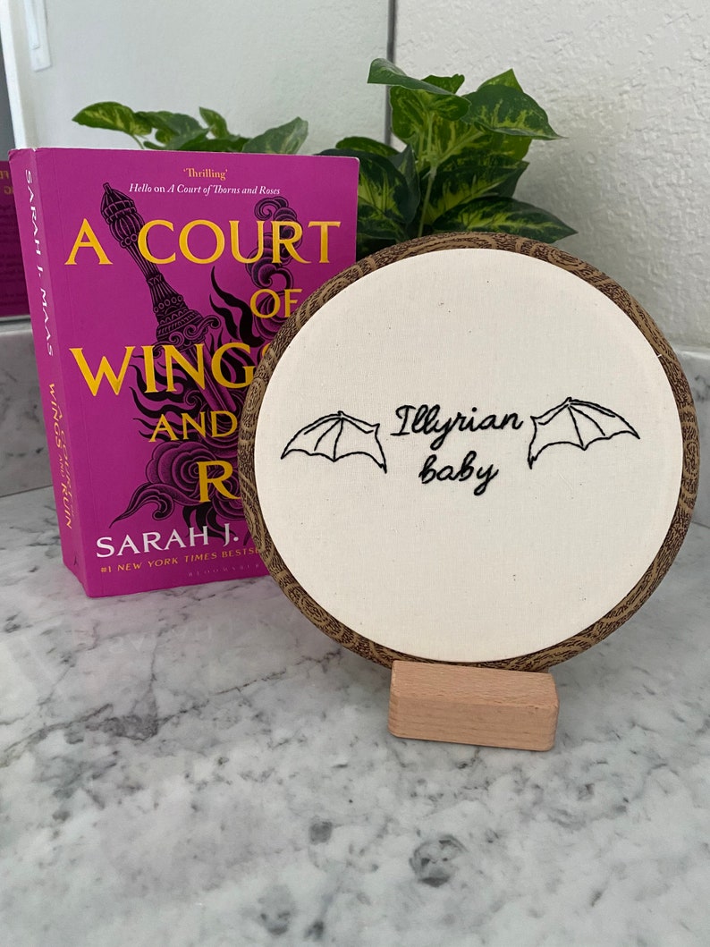 ACOTAR Embroidery Art / ACOTAR Wall Art / A Court of Thorns - Etsy
