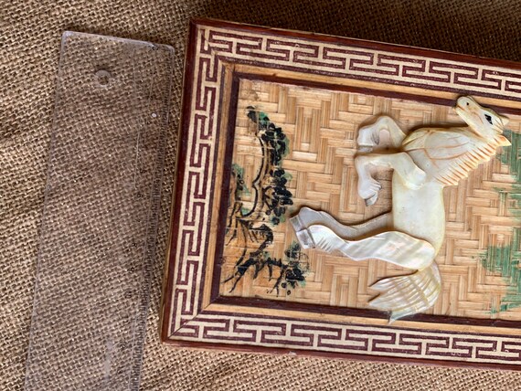 Antique Chinese straw box with mother-of-pearl horse - Gem