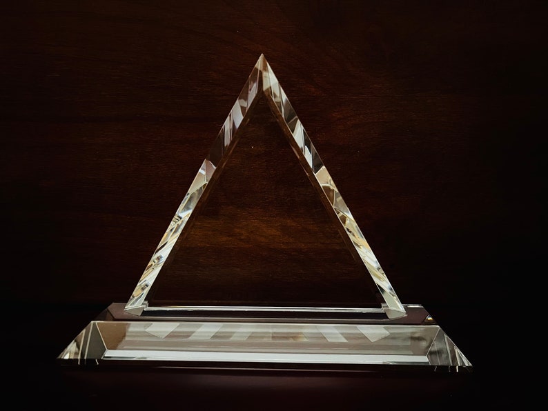 Classic Crystal Triangle Summit Award, Free Engraving, Ideal for Gift ...